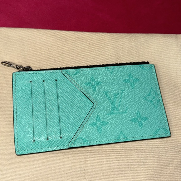 Louis Vuitton | Accessories | Louis Vuitton Taigarama Coin Card Case ...